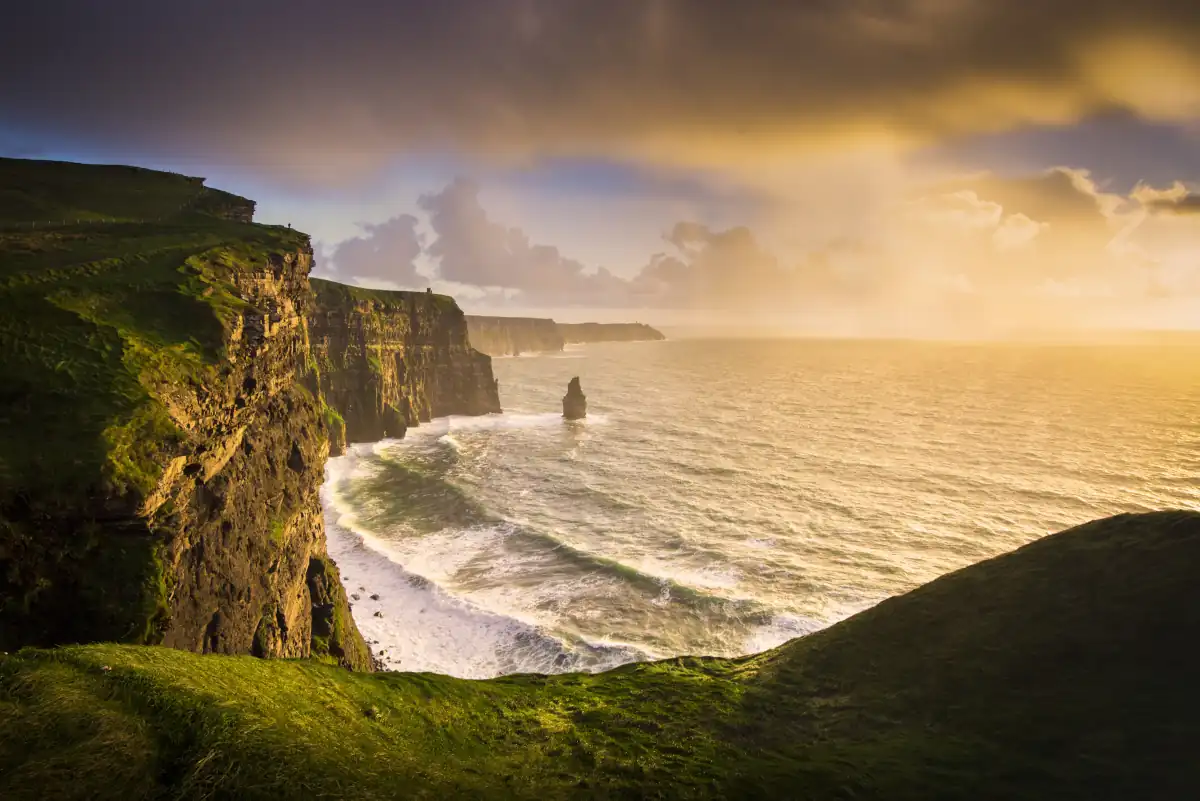 Why Ireland Discover the Majestic Cliffs of Moher - Why Ireland